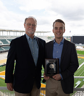Awards Celebrating Graduate Student Achievement | Graduate School ...
